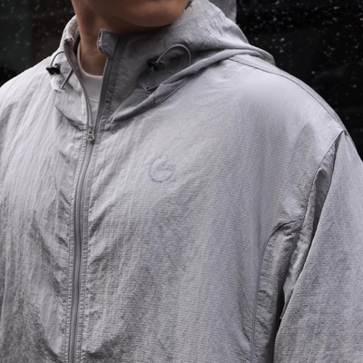 Gnomes lab25SS【蒸发•运动系列】金属皱感尼龙双开拉链防晒服