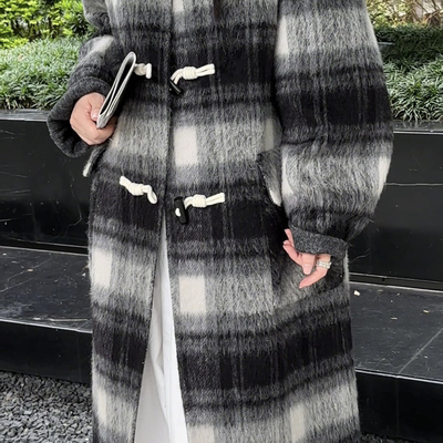 瑞连帽韩版大衣韩版阔版牛角扣大衣大衣(含60羊毛)BF8631