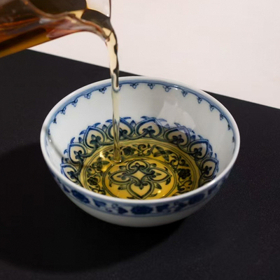 手绘青花缠枝宝相普洱杯主人杯品茗杯单杯复古高端茶器景德镇陶瓷