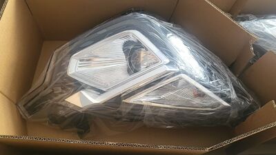 大灯总成原厂全新v348PLO原厂全新左右