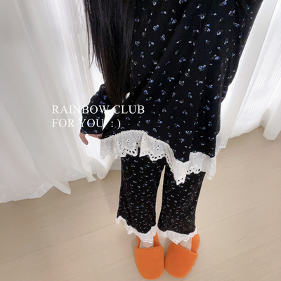 四季女莫代尔碎花甜美家居服