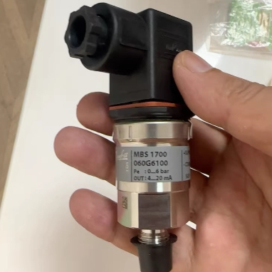 丹佛斯压力传感器MBS1700   060G6100