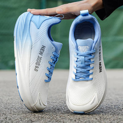 宽版运动鞋男宽头防臭透气跑步鞋