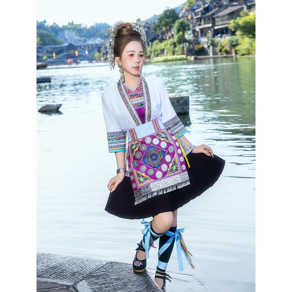 贵州侗族服装刺绣女成人短裙广西少数民族舞蹈演出服饰写真旅拍服