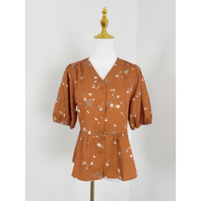 J2064印花减龄V领小衫2025夏季新款高腰显瘦单排扣泡泡袖上衣