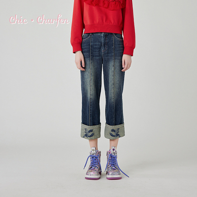 时尚百搭直筒显瘦牛仔裤