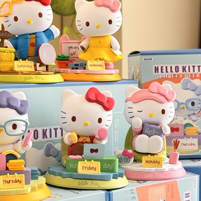 凯蒂猫盲盒打工KT牛马办公车载桌面摆件装饰卡通可爱创意生日礼物