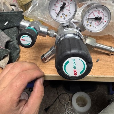 德国FMD32218 BCF3捷仪GCE减压阀铜电镀压力表氩