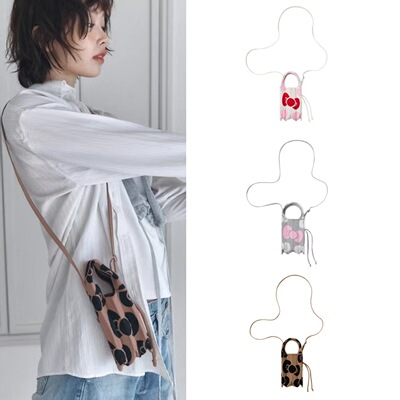 韩国HelloKitty联名款蝴蝶结迷你针织褶皱斜挎包风琴包手机水杯包