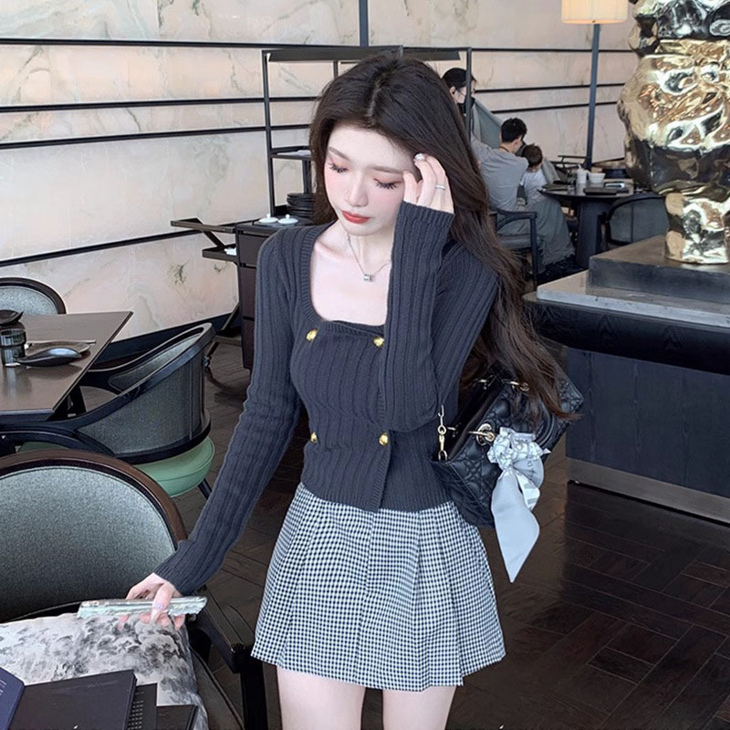 锁骨方领打底针织衫女2025春秋新款修身毛衣内搭紧身短款德绒上衣