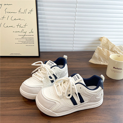 易少年 港风小白鞋女ins学生百搭运动休闲板鞋2025冬季新款德训鞋