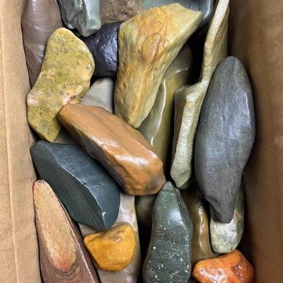 新疆戈壁滩泥石彩泥石戈壁石,优品里面必有精品 颜色多样