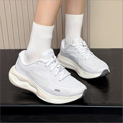 NIKE官方女缓震公路跑鞋夏款