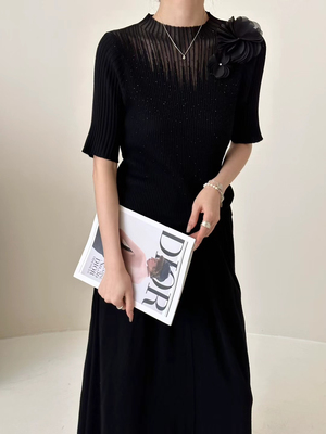 专柜 正版 100%美丽诺 时尚镶钻设计花朵女士针织衫H87M01Q28034