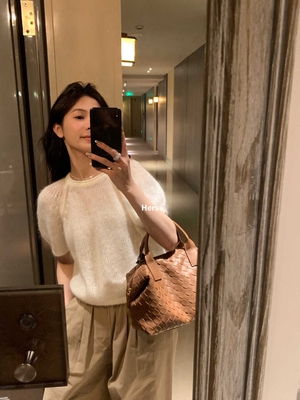 一勺甜 Hers 十三行韩系温柔蓬蓬镂空短袖毛衣女秋季简约百搭上衣