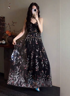 三吉黑花【千枝染】新中式满幅珠绣花连衣裙子女夏季网纱吊带长裙