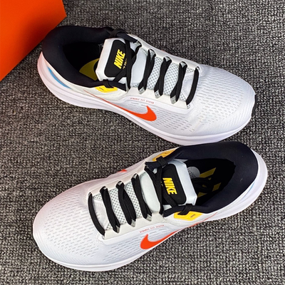 Nike耐克 Air Zoom Structure 24女子网面运动跑步鞋DA8570-107