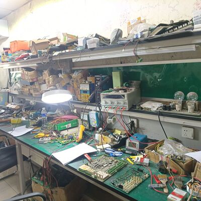 维修屁颠虫权盟麦克风音响不开机不充电无音杂音换电池换新等功能