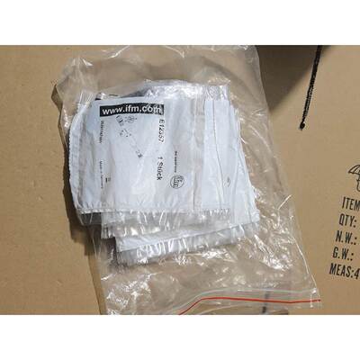 【议价】德国IFM易福门E12357全新原装接线插头M8母头三芯直插