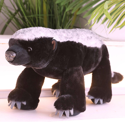 Skunk仿真臭鼬平头哥公仔