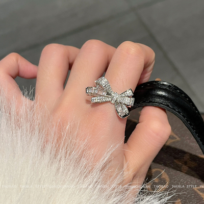 精致大气锆石蝴蝶结戒指女