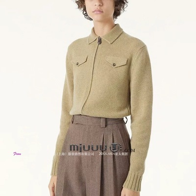 时髦简约保暖针织开衫叠穿外套女