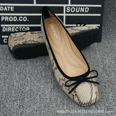 女平跟单鞋女鞋大码43 Leopard women flat shoes single shoes