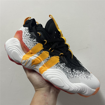 缓震篮球鞋阿迪达斯耐磨