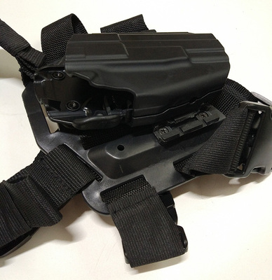 GLOCK1718系列通用型腰部战术手枪套92G快拔套新款NP22CS绑腿枪套