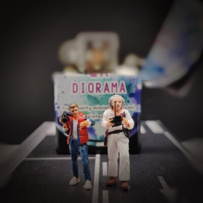 GX-DIORAMA 1/64人偶 回到未来 马丁&布朗博士 写实人物系列