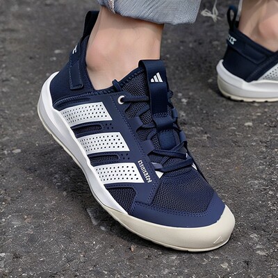 阿迪达斯男女鞋夏季新款蓝色网面透气休闲户外涉水溯溪鞋男HQ9172