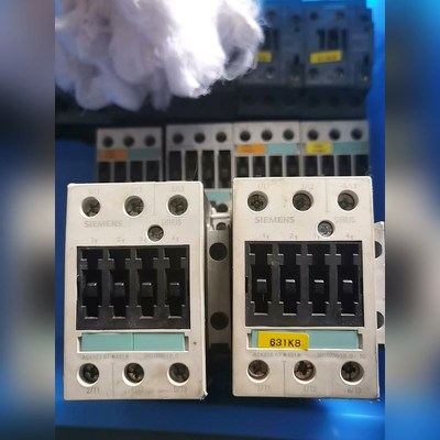 接触器3RT5036-1B..0带辅助触点3RH592 议价