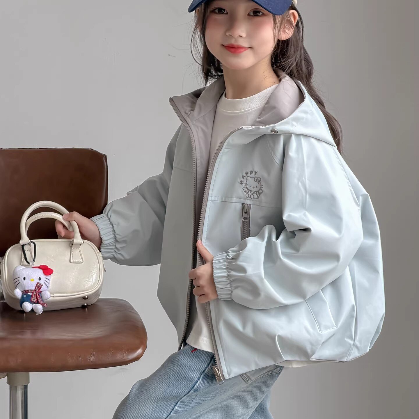 女童春装外套2026新款儿童女孩春秋连帽卡通猫咪夹克两面穿冲锋衣
