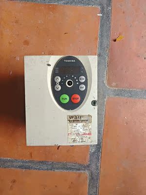 东芝变频器VFS11-4015PL-WN功率1.5KW3