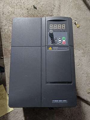 ZVF9V-G0075TS4普传变频器拆机九层新实