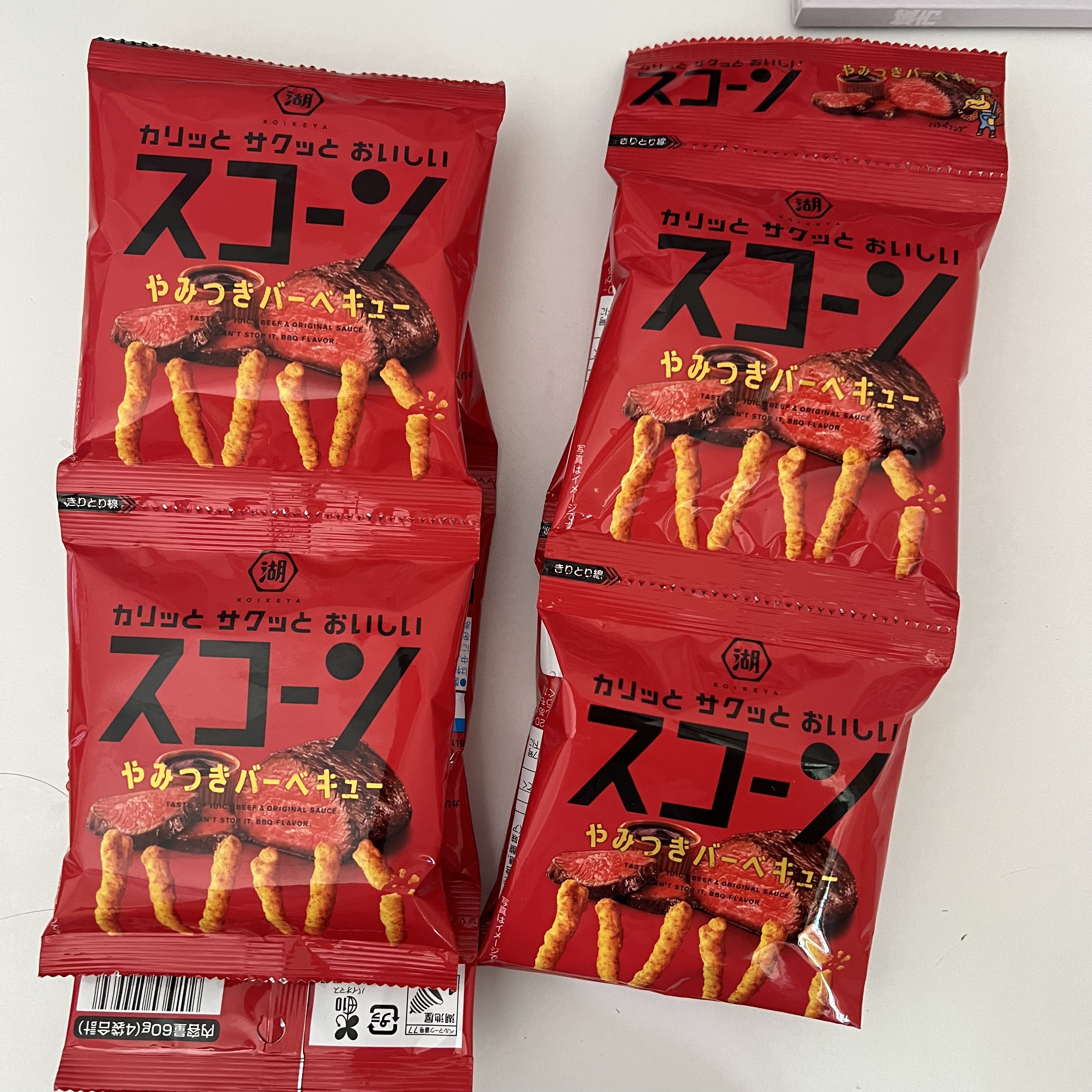 日本进口湖池屋粟米条牛扒烤肉味玉米香脆条膨化食品4连包