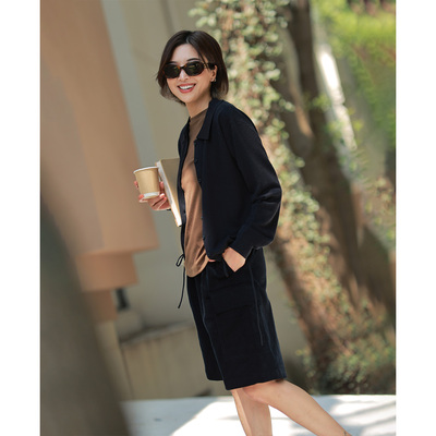 ise“Daily Luxury”系列蓝黑绵羊毛polo领针织开衫毛衣K2540828W