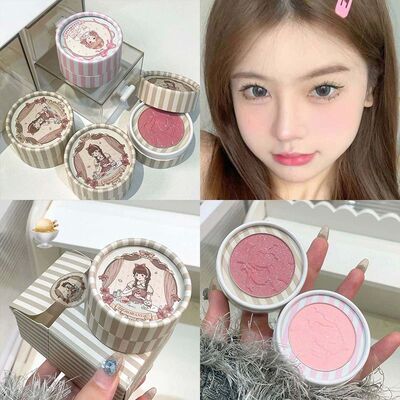 Three Dimensional Embossed Blush Fine Powder Monochrome Smoo