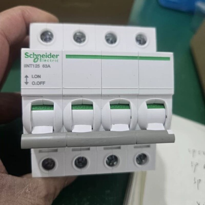 施耐德小型隔离开关 iINT 4P 63A--议价商品