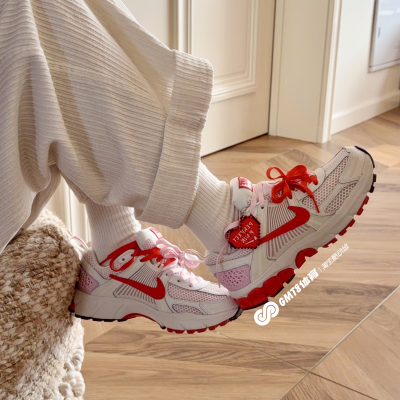 专柜正品Nike迈柔情人节限定跑鞋