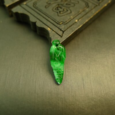 缅甸天然A货翡翠玉米小吊坠