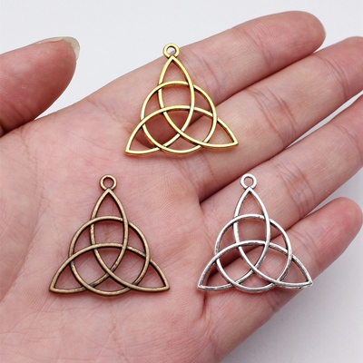 10个/包 28mm 多色锌合金材质 凯尔特人护身符吊坠 ABD-C10178