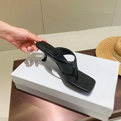 彭姐羊皮小猫跟夹趾细高跟人字拖