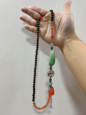 新中式国风原创设计天然南红玛瑙河湾冰红沉香木翡翠福瓜吊坠项链