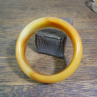 10236号 新疆克拉玛依金丝玉宽版手镯 内径59mm