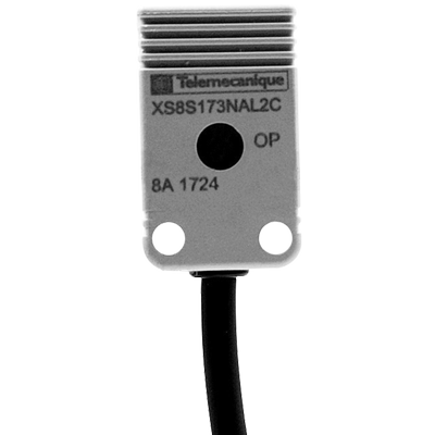 施耐德XS8S173NAL2C接近开关