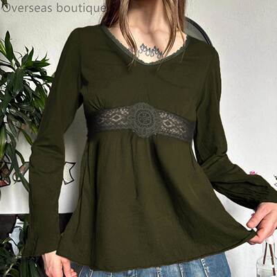 女绣花镂空拼接感喇叭袖上衣