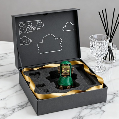 国潮人物树脂桌面摆件礼盒生日