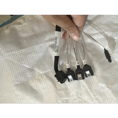 8643转SATA反向数据线，一分为四，实物如图。用于将86