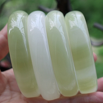 天然缠丝玉手镯镯子女女